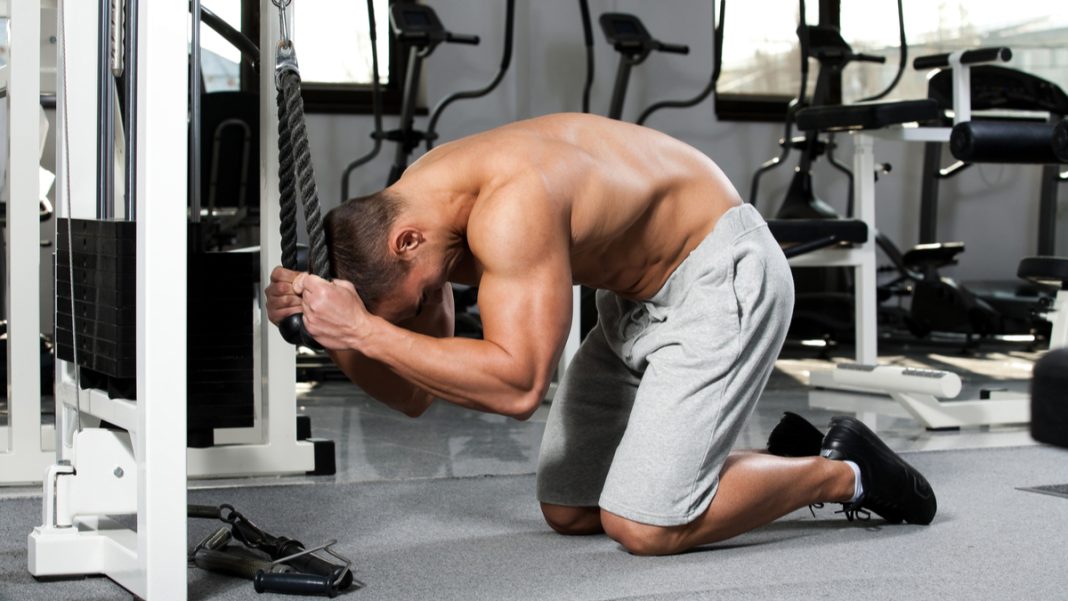 How to Do Cable Crunches? Techniques, Benefits, Variations